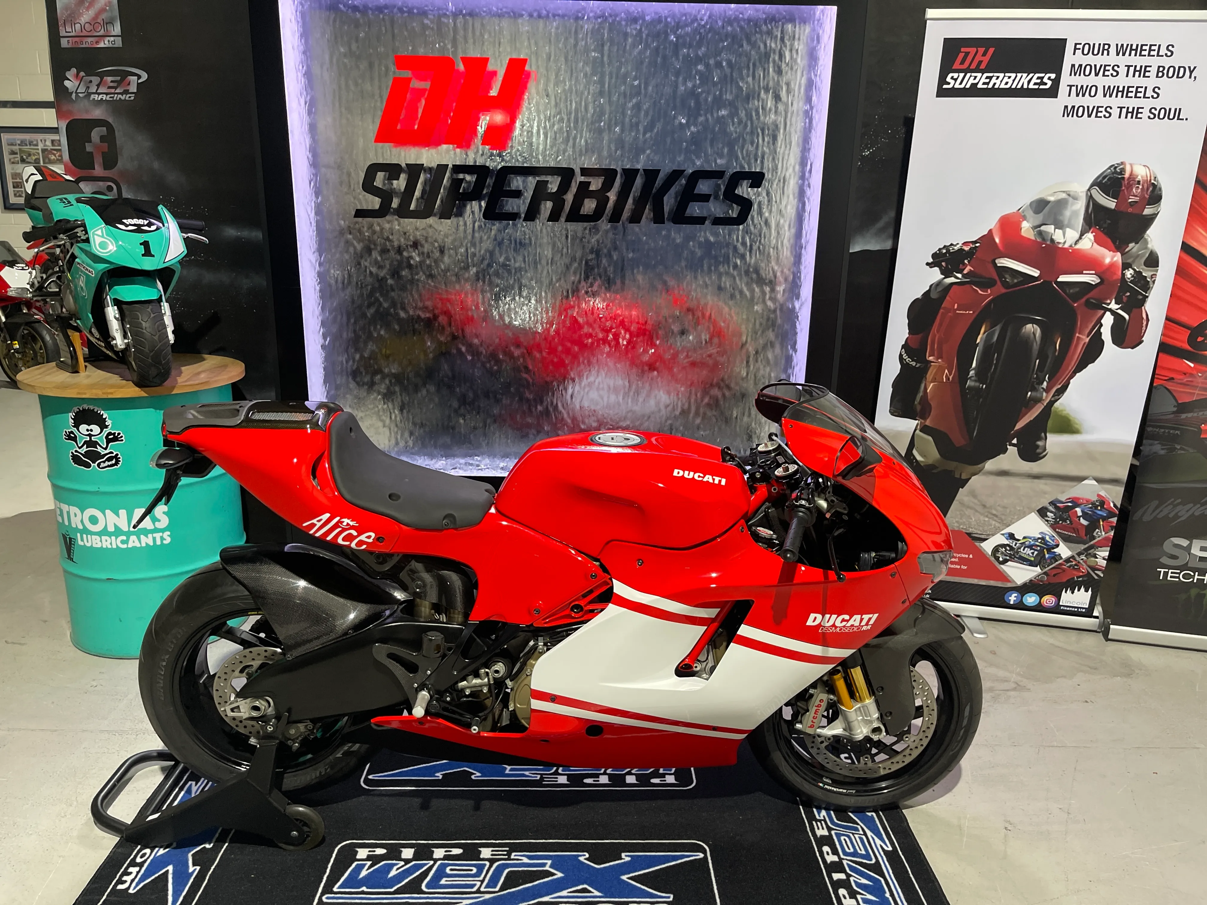 NEW Ducati Desmosedici D16RR RR Team Edition 19 MILES New Old Stock PX ...