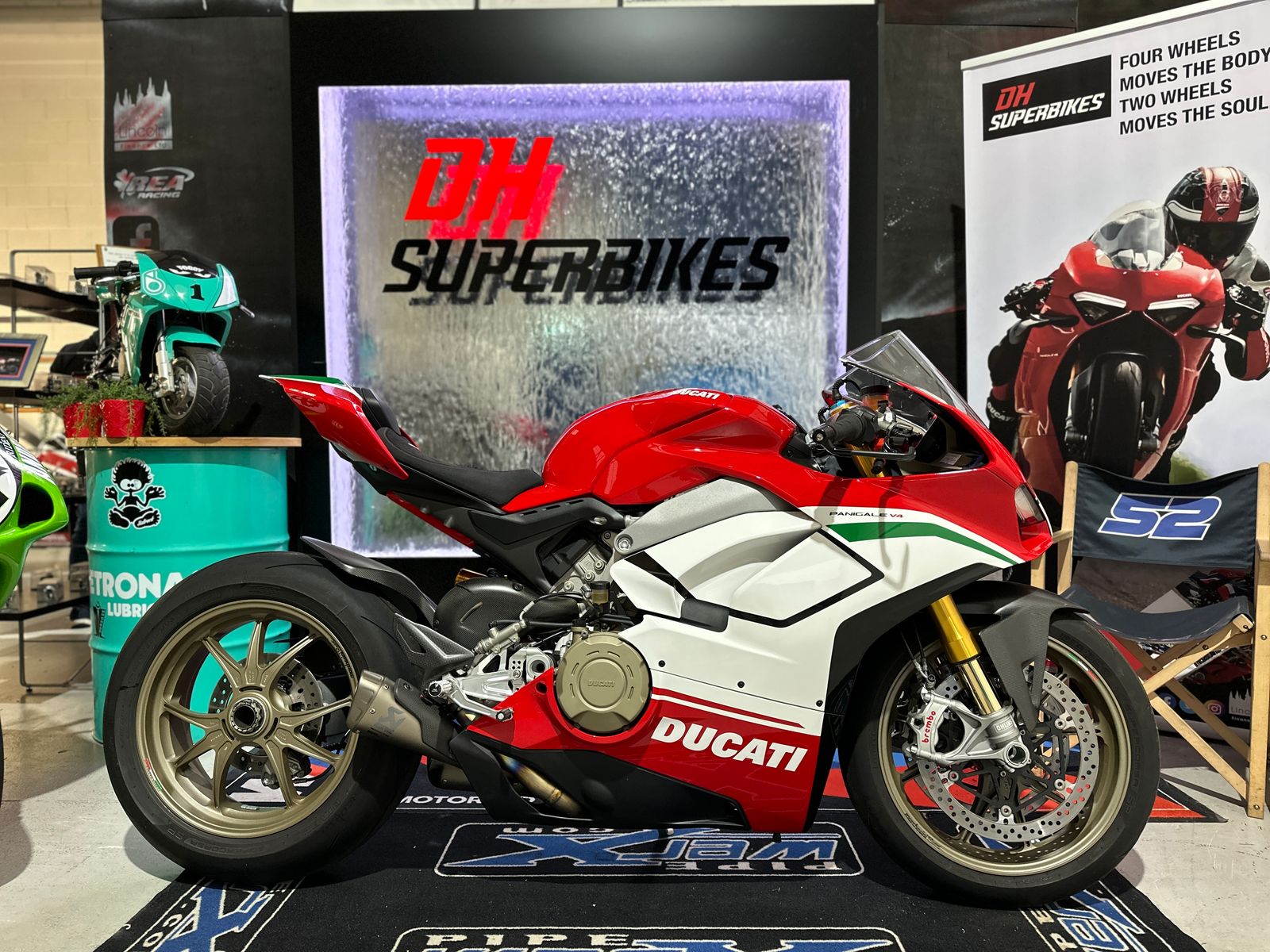 2018 Ducati Panigale V4 Speciale 1100 Speciale Magnesium Wheels 1800 ...