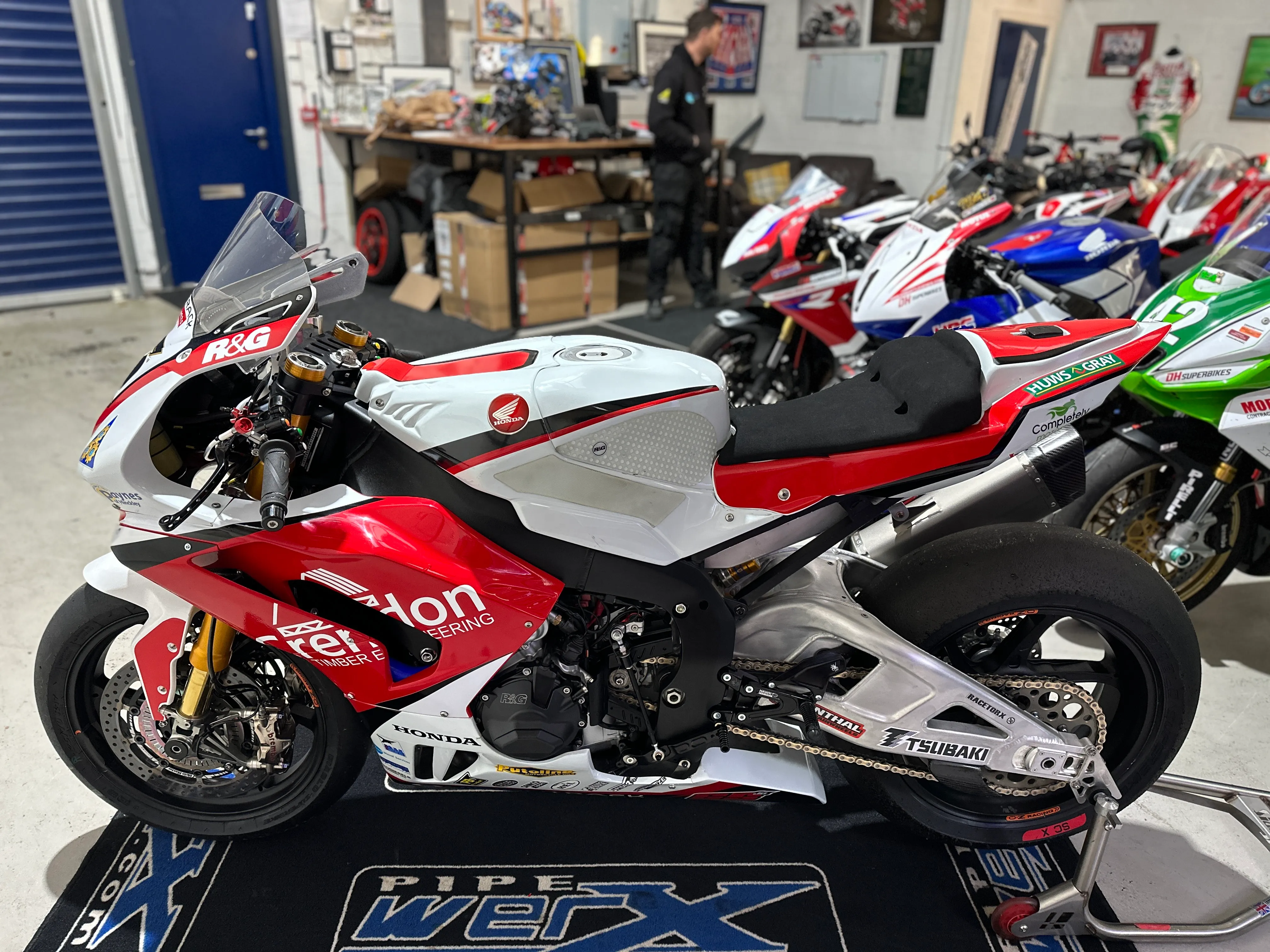 2023 Honda CBR1000RR RACEBIKE TRACKBIKE CBR1000RR Fireblade Race Track ...