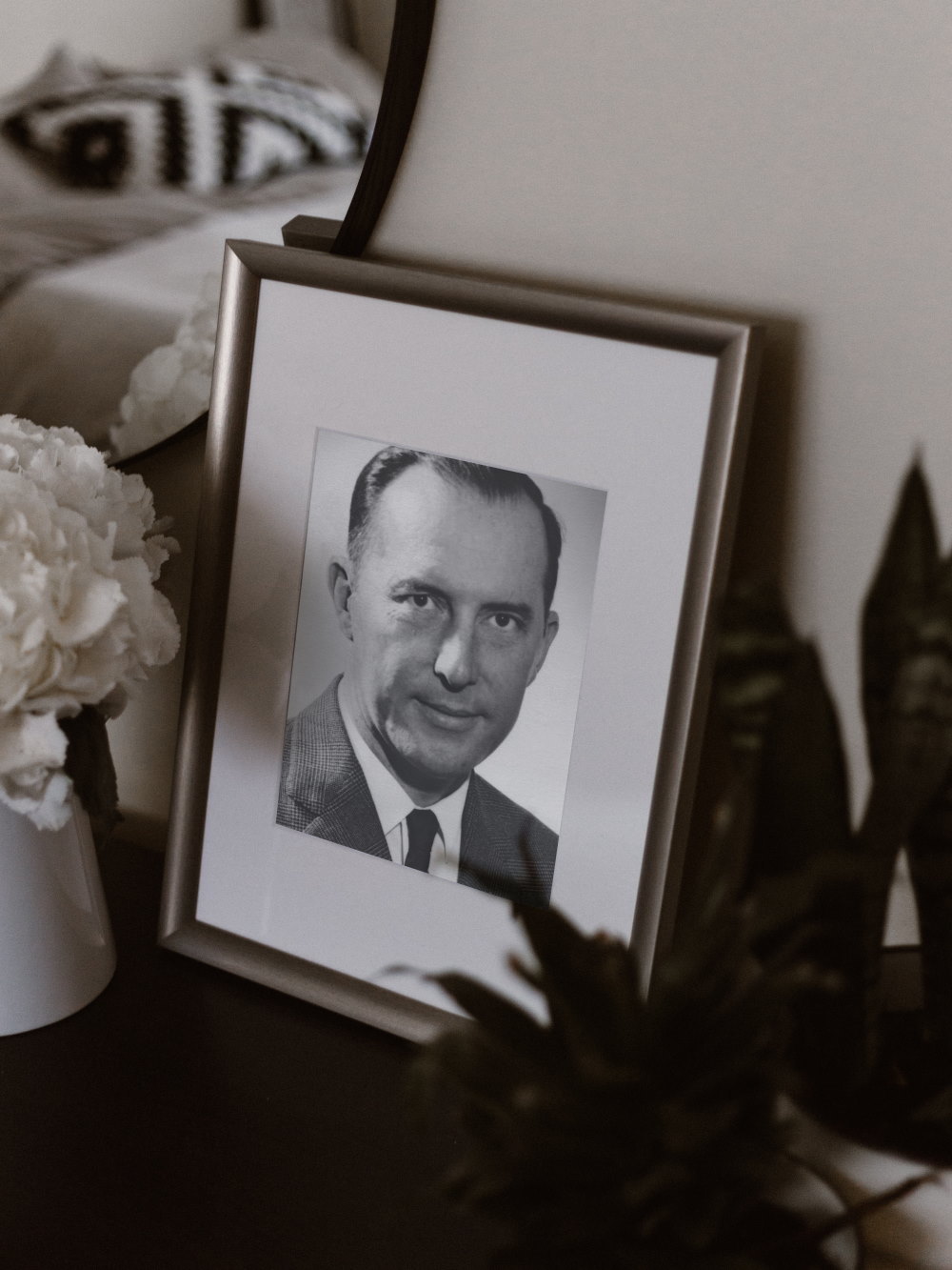 FAQ | About Derek Prince | Derek Prince Ministries USA