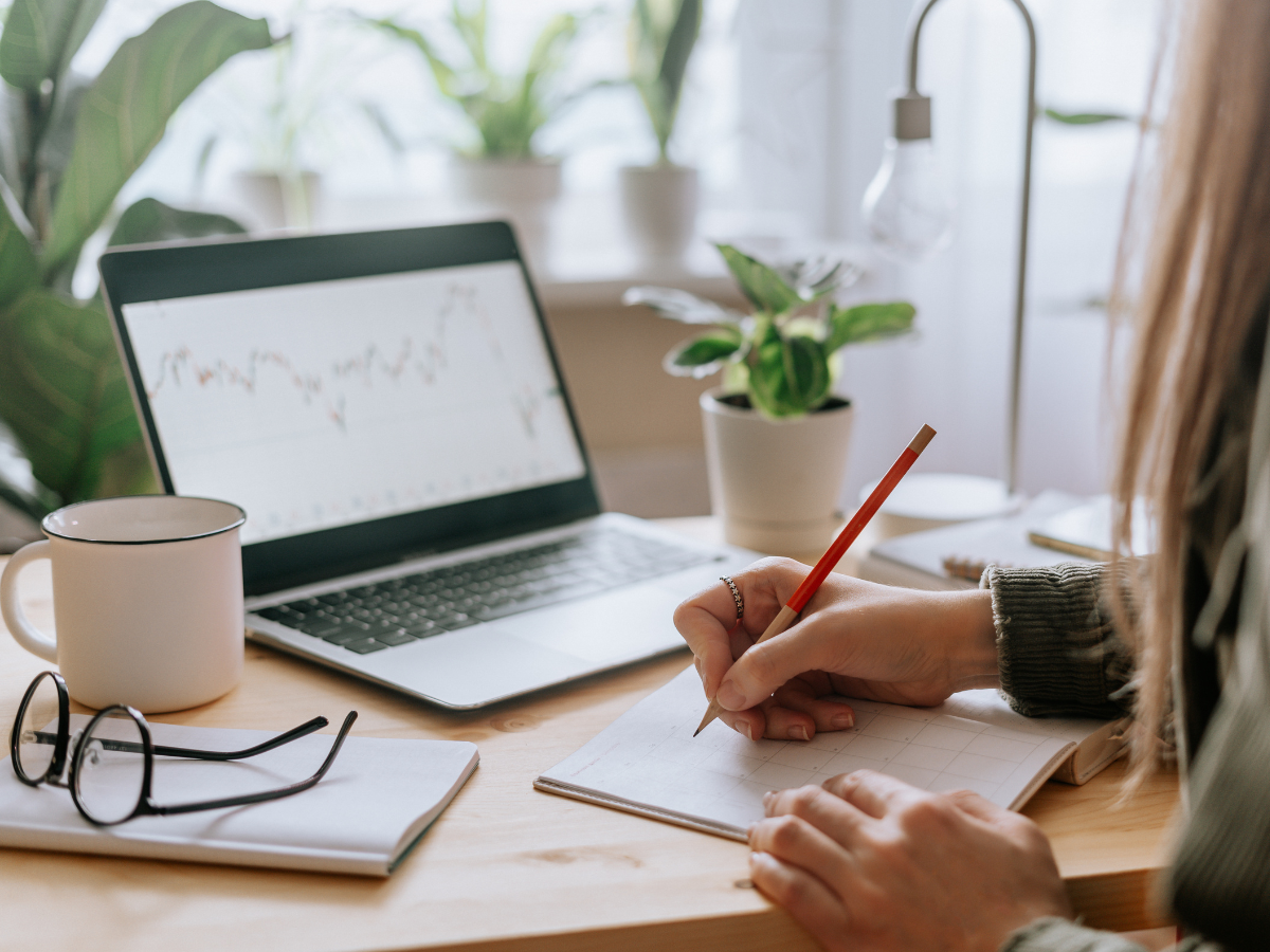 What Does An STR Data Superuser Look Like? | Key Data