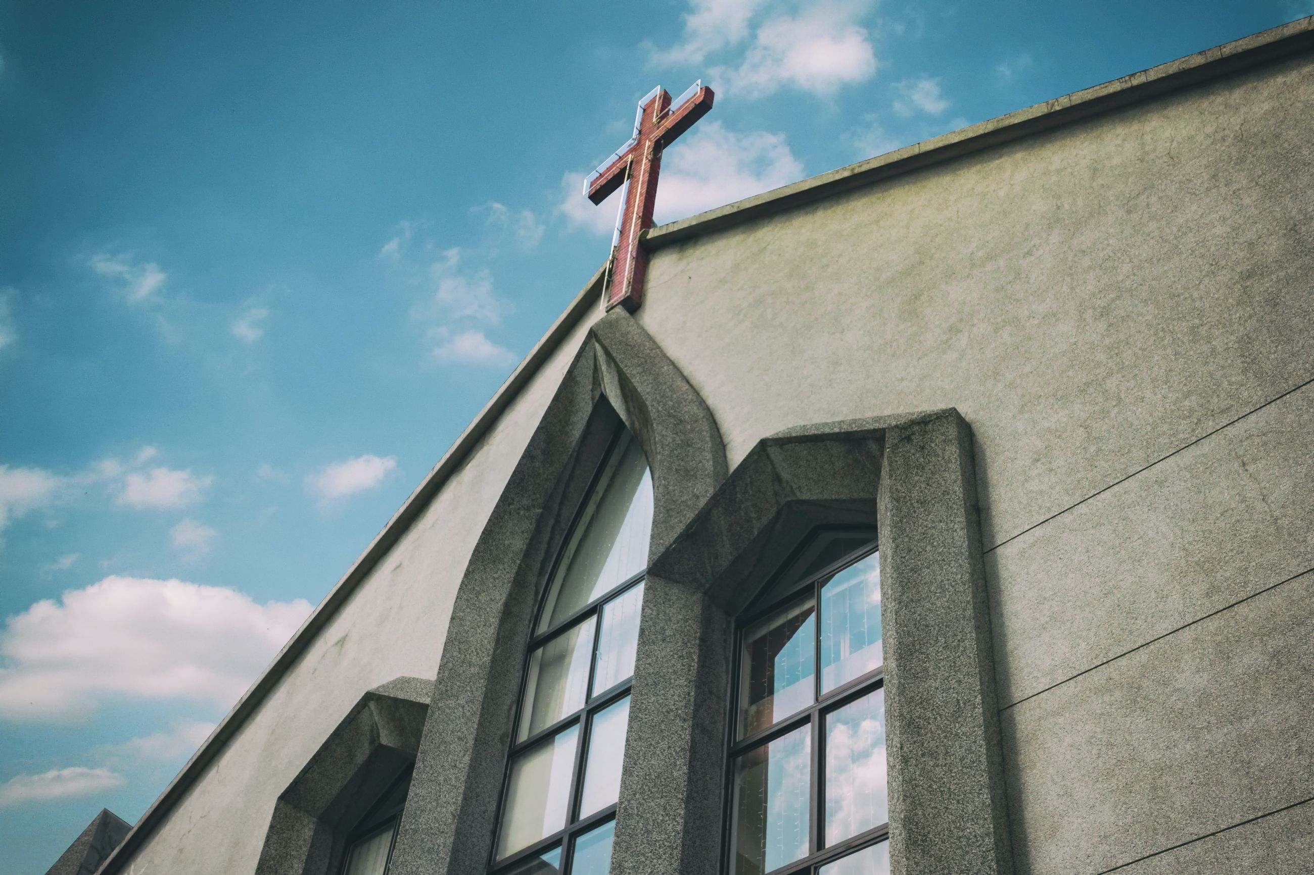 How to Write a Sermon: A Simple Step-by-Step Guide