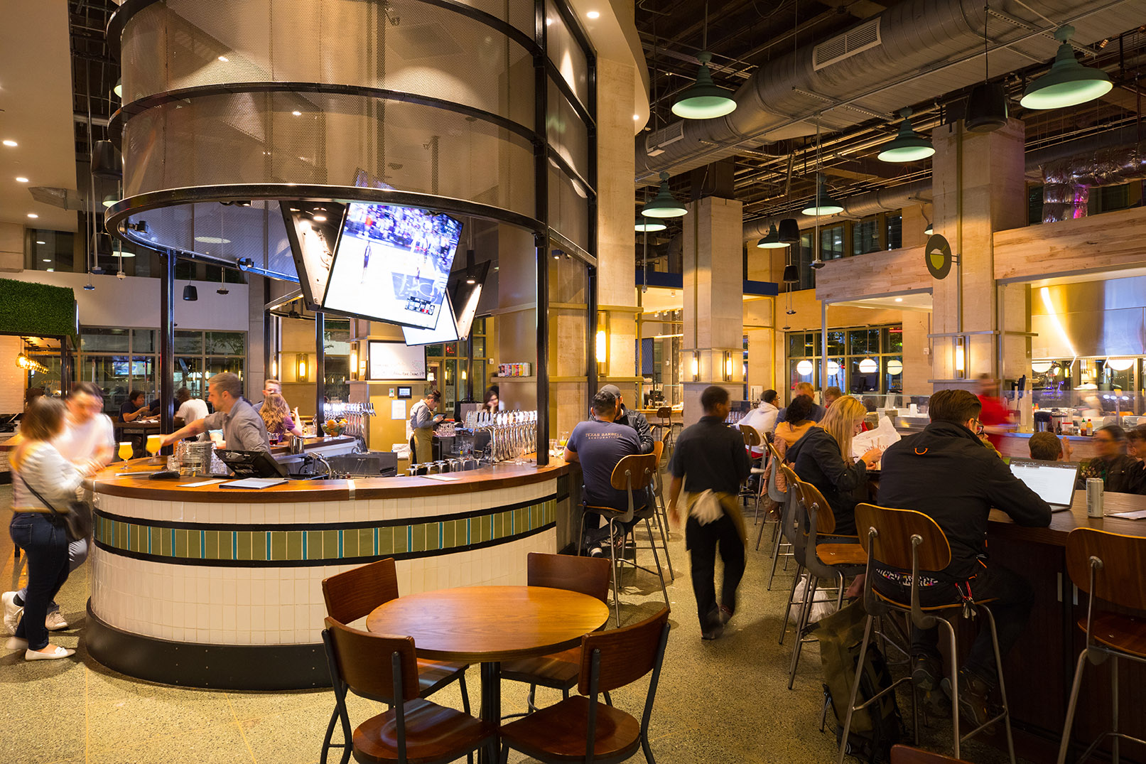 Jones On Main - Midway