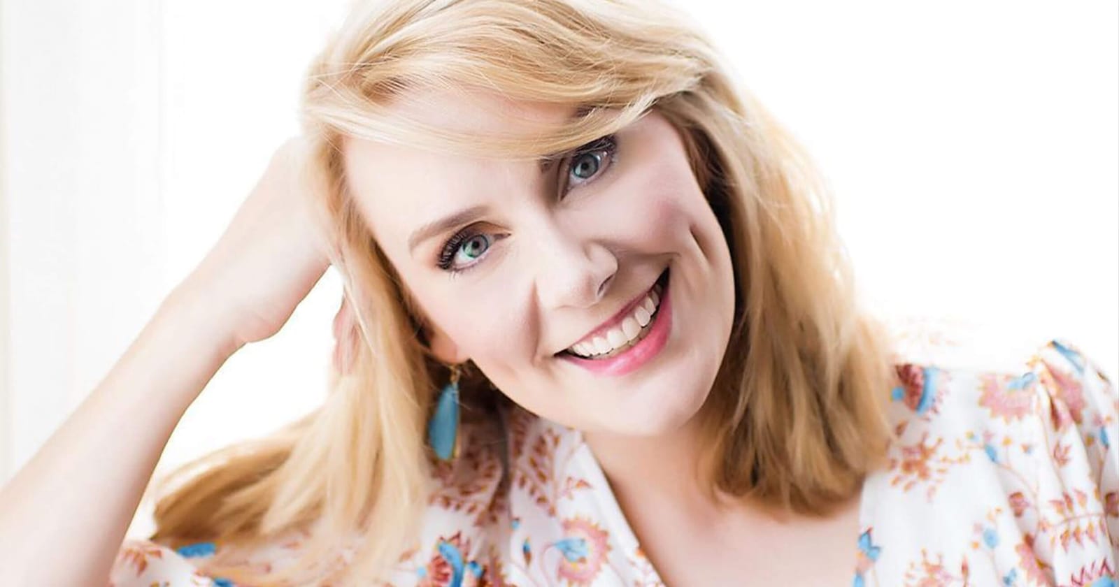 How to Make the World More Generous and Thoughtful with Sharon McMahon