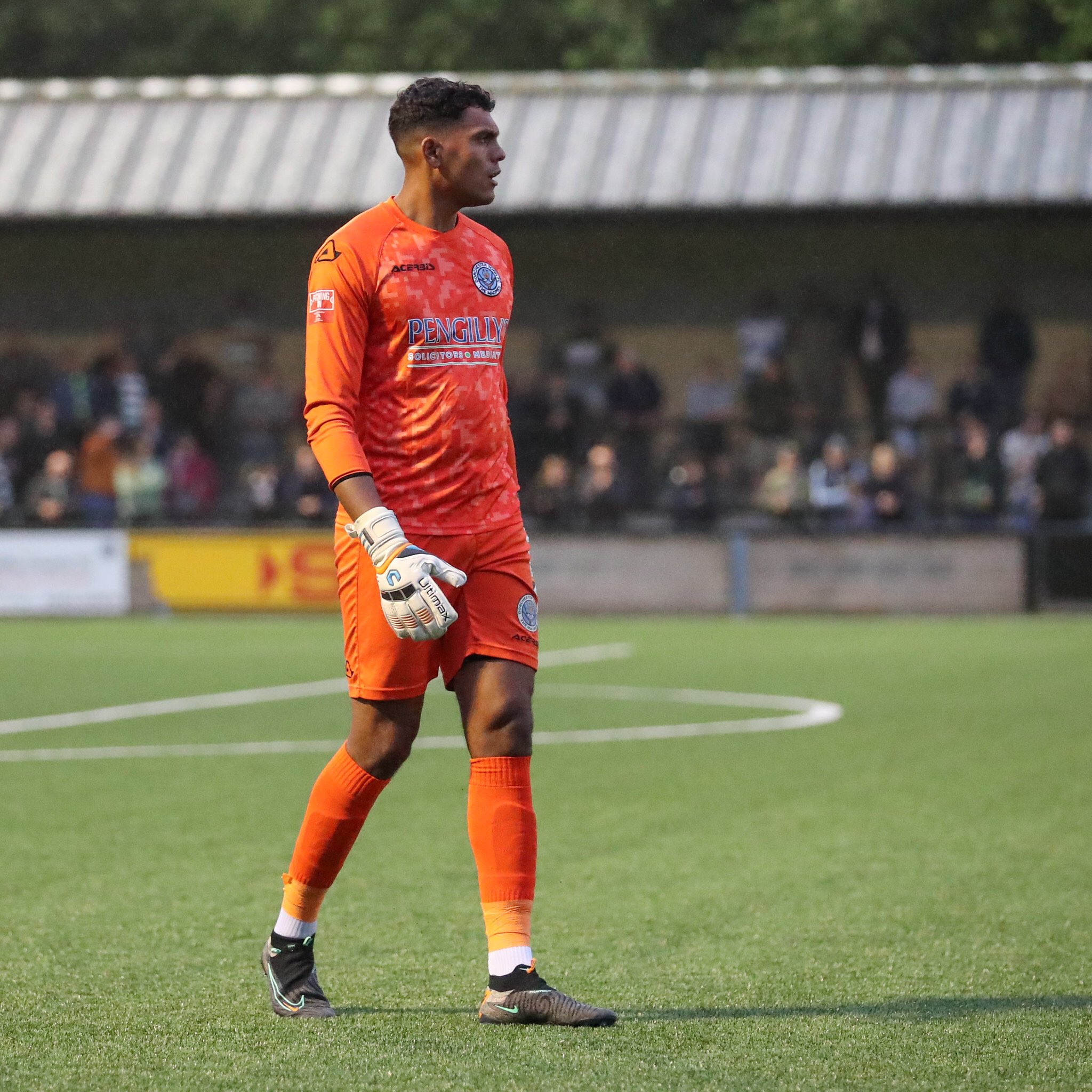 Lloyd Thomas departs