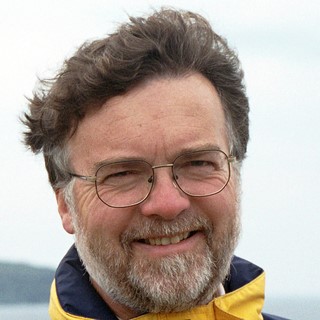 Finn en forfatter som kan snakke om Leiv Eriksson