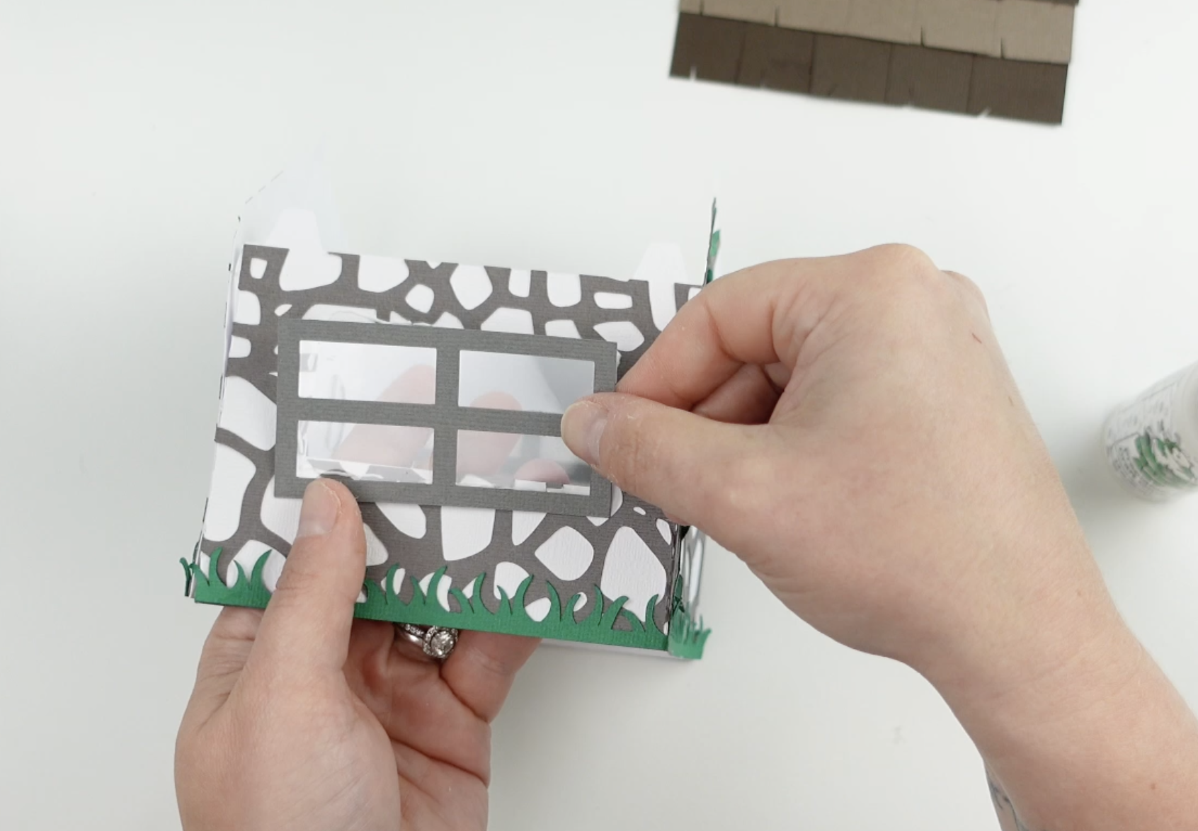 Free 3D SVG Project: Spring Cottage House | Cricut Paper Craft