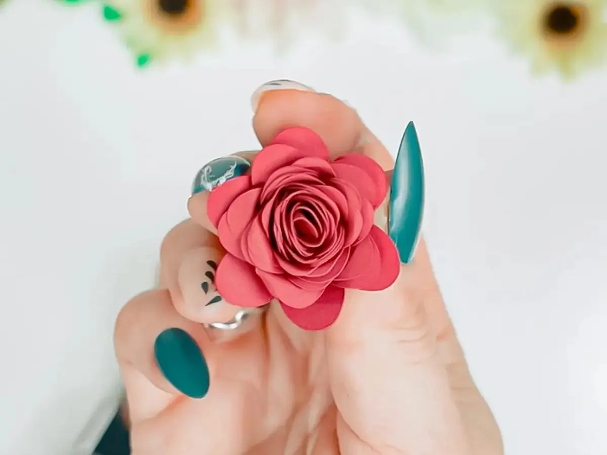 Complete Guide to Choosing the Perfect Paper for Paper Flowers