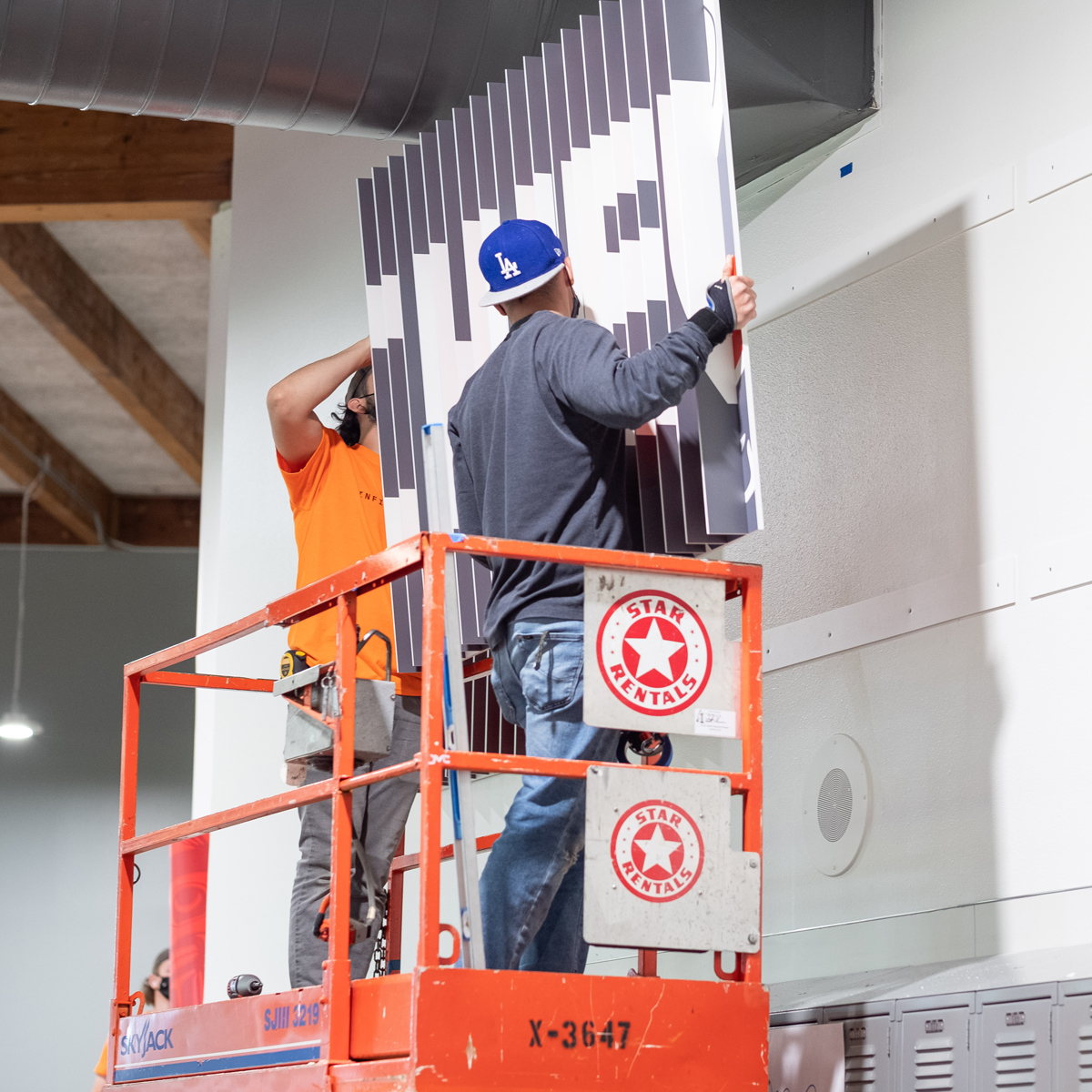 Custom Graphic Installation Services | Infinity Images