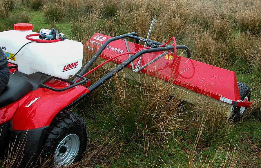 LOGIC | CTF Towed Weed Wiper