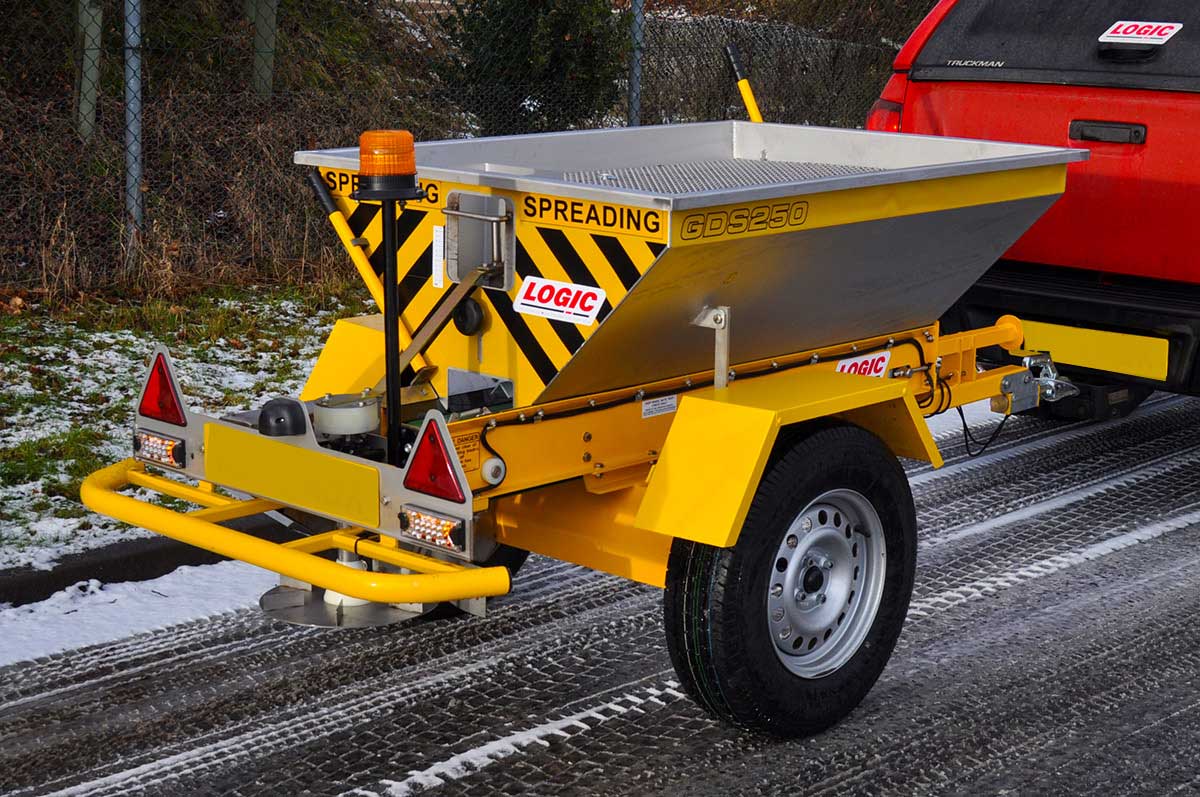 LOGIC | Trailed Salt Spreader GDS250