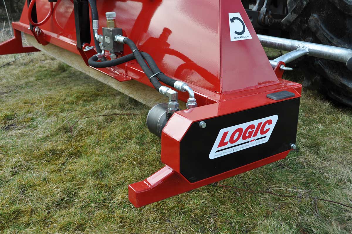 LOGIC | CTM250 Tractor Mounted Weed Wiper
