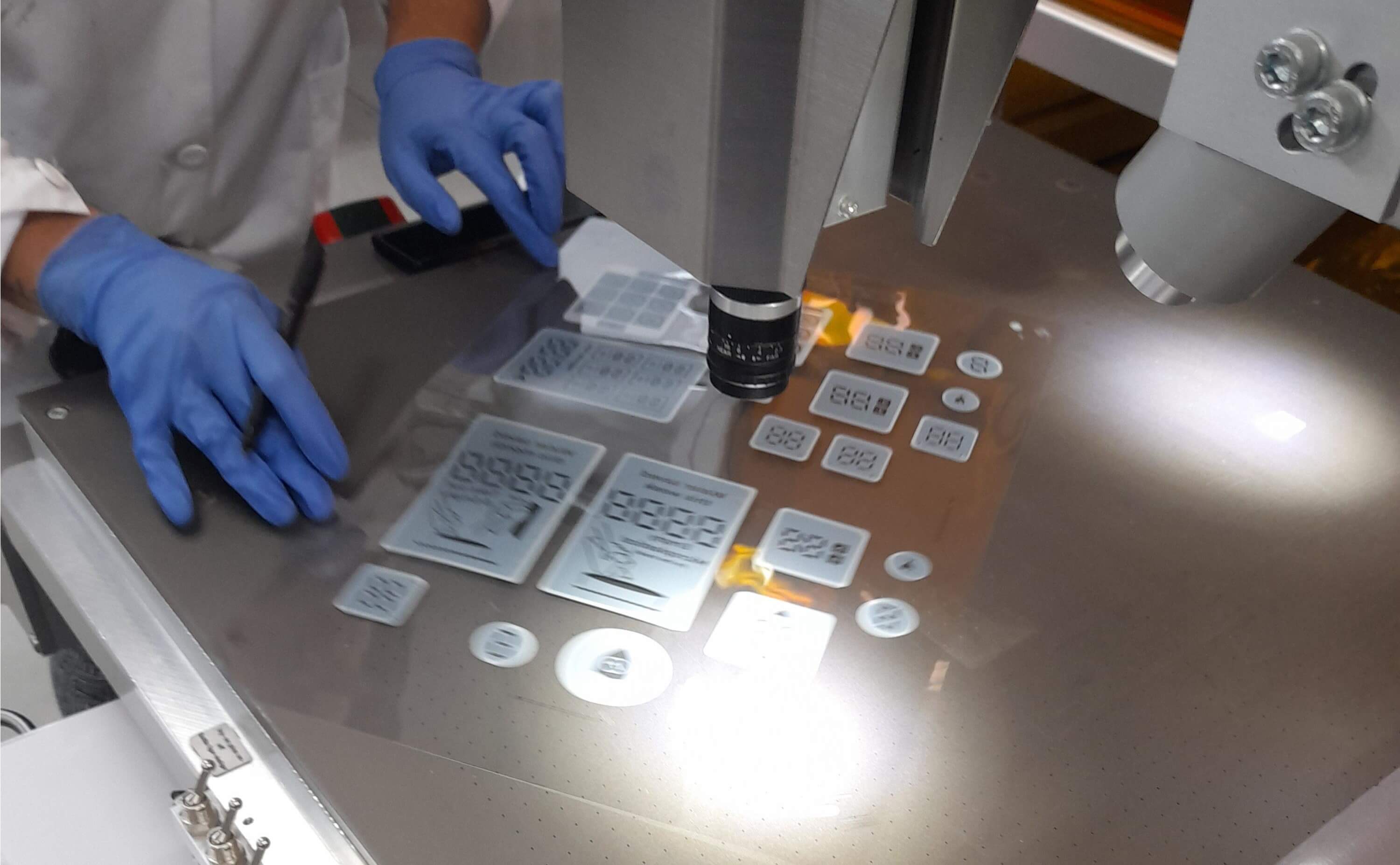 Cost-Effective Custom Display Prototypes - Ynvisible