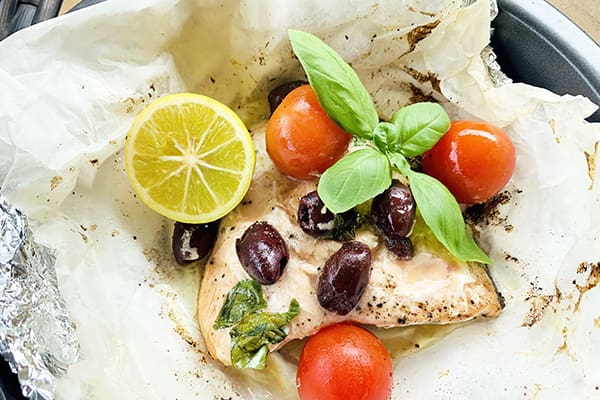 Simple and Delicious Mediterranean Fish Parcels | Little Aussie Communities
