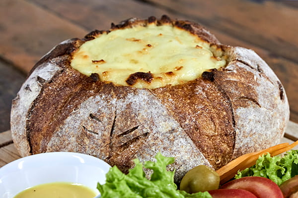 Chicken Cheese And Bacon Stuffed Cob Loaf Little Aussie Communities