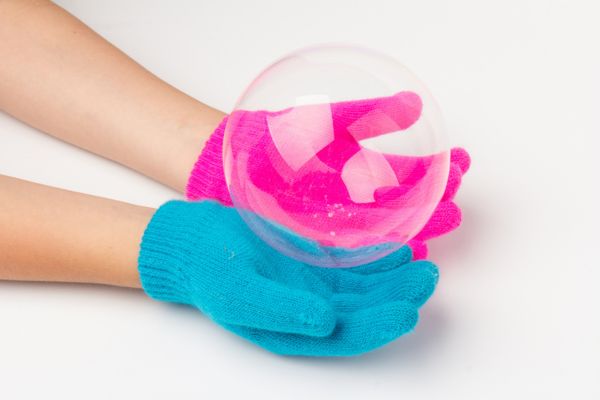 Brilliant bouncing bubbles | Little Aussie Communities
