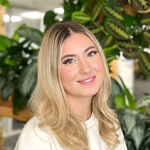 Freya Golding | Fred. Holidays