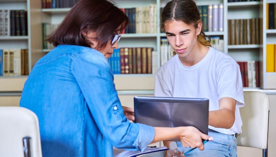 School Social Workers: Roles and Responsibilities