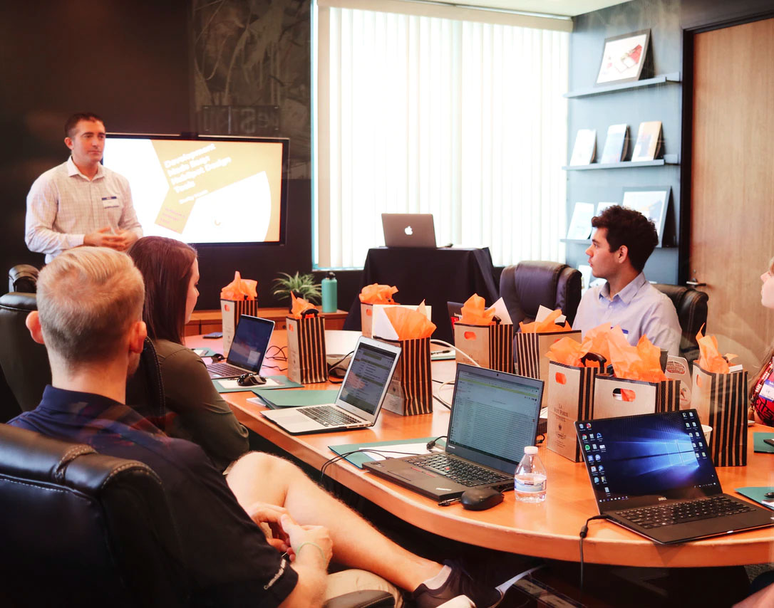 How to Apply Formal and Informal Employee Learning - Continu