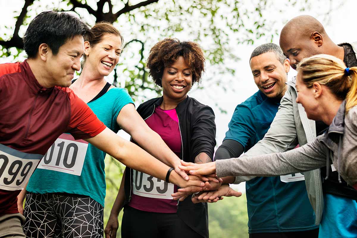 25 Fun Outdoor Team Building Activities