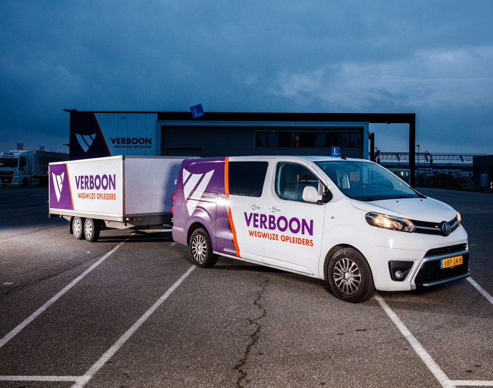 Auto met aanhanger | Verboon Wegwijze Opleiders
