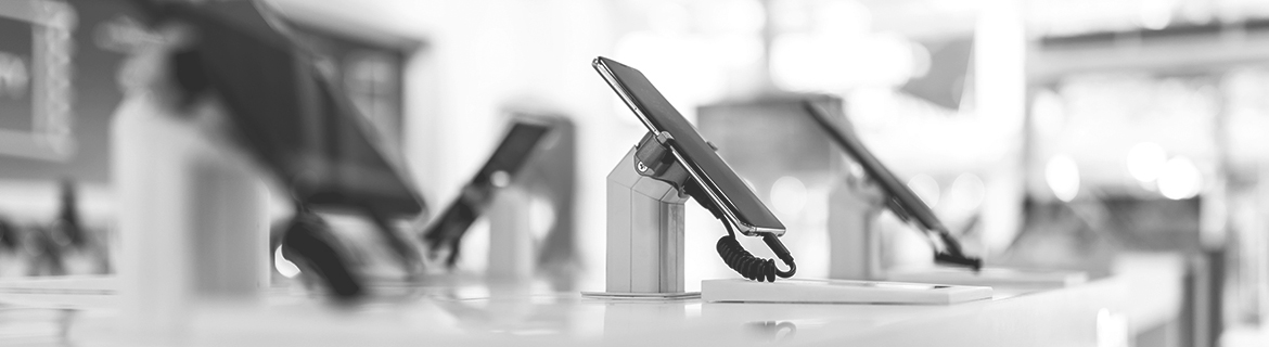 How to Delight Customers with Store Design and Staff Training