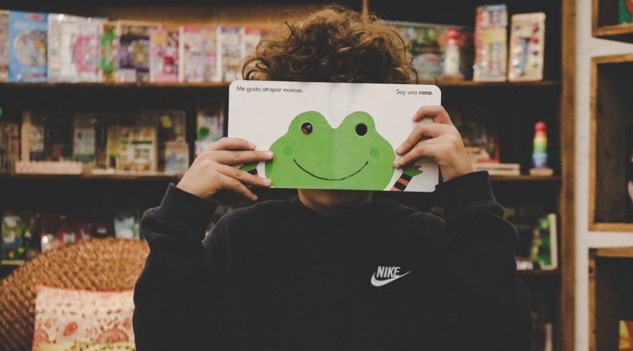 How dialogic reading makes story time stronger | Famly