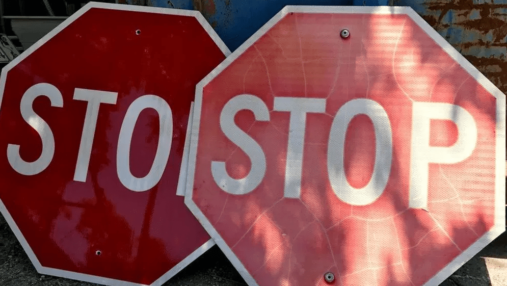 Malfunctioning Road Signals: Pedestrian Accident Risks