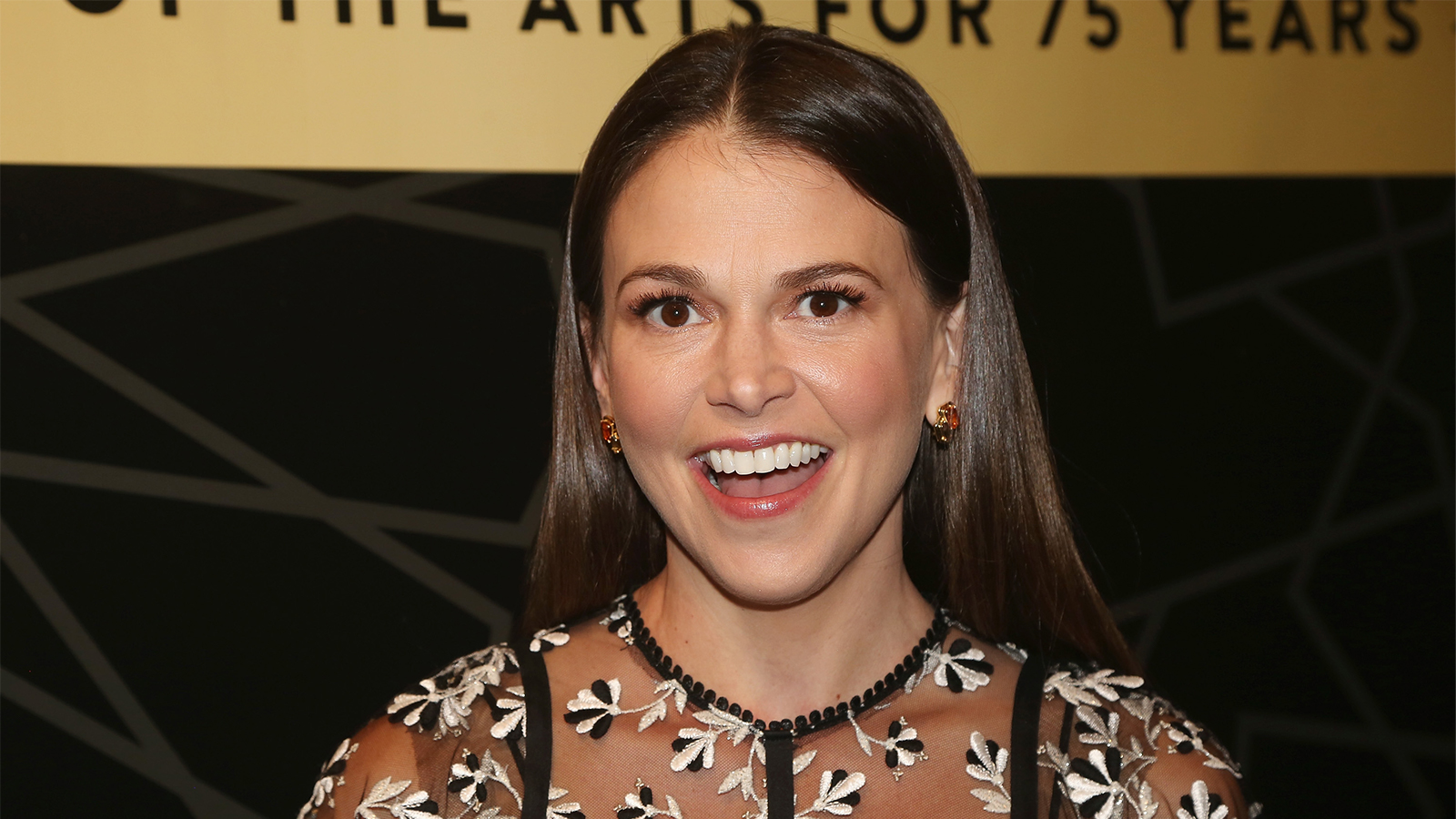New York City Center Announces Sutton Foster BRING ME TO LIGHT Digital ...