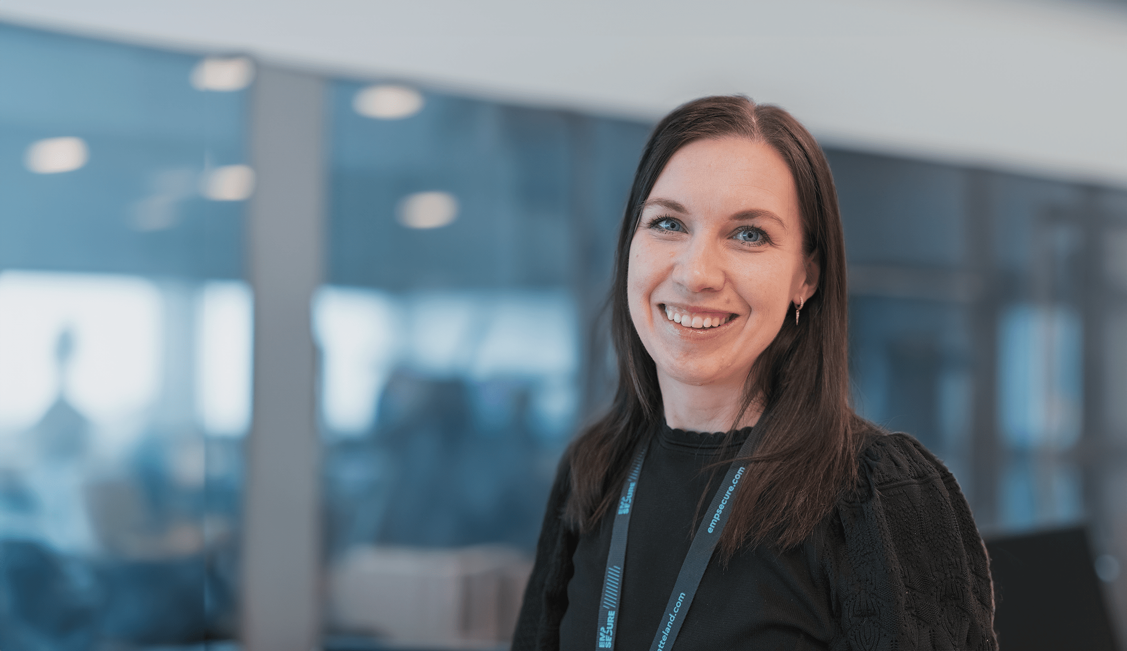 Hvordan sikkerhetskonsulent Lotta Grønstøl håndterer trusler mot digital sikkerhet - EMP Secure