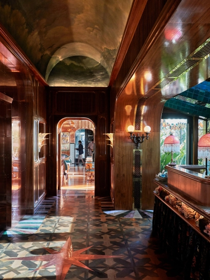 AvroKO — Reading Club & Seneca