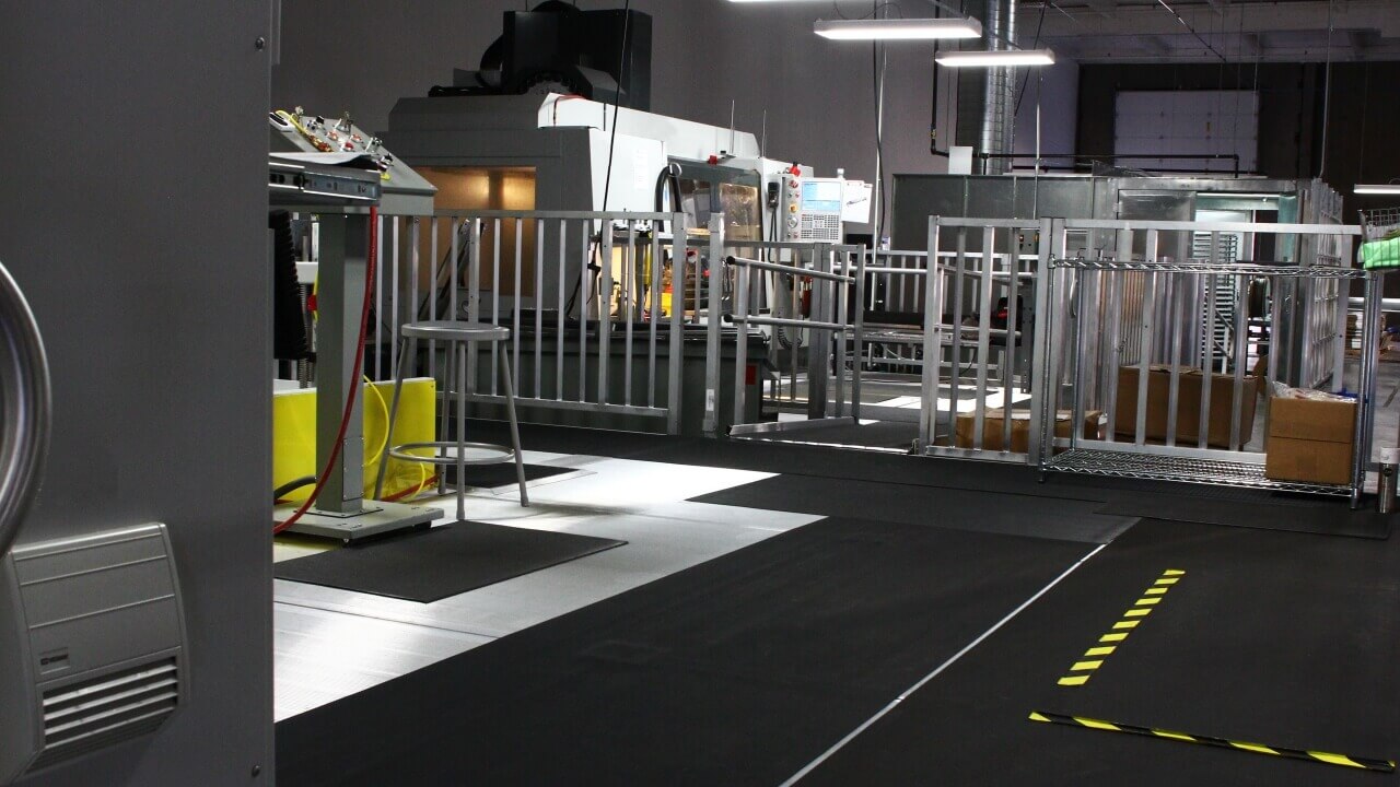 Work Platforms and Elevated Stations | Adjustable Work Platform