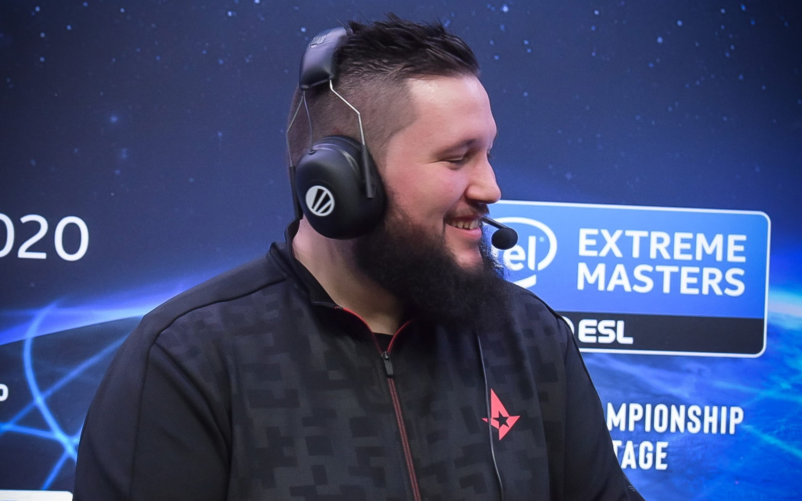 zonic Nominated For Esports Coach of the Year Award