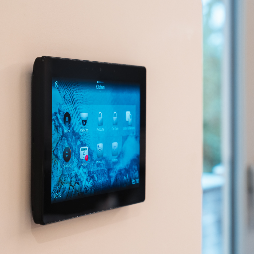 The Benefits of Having a Smart Home - ECM - Electrical Contracts Management