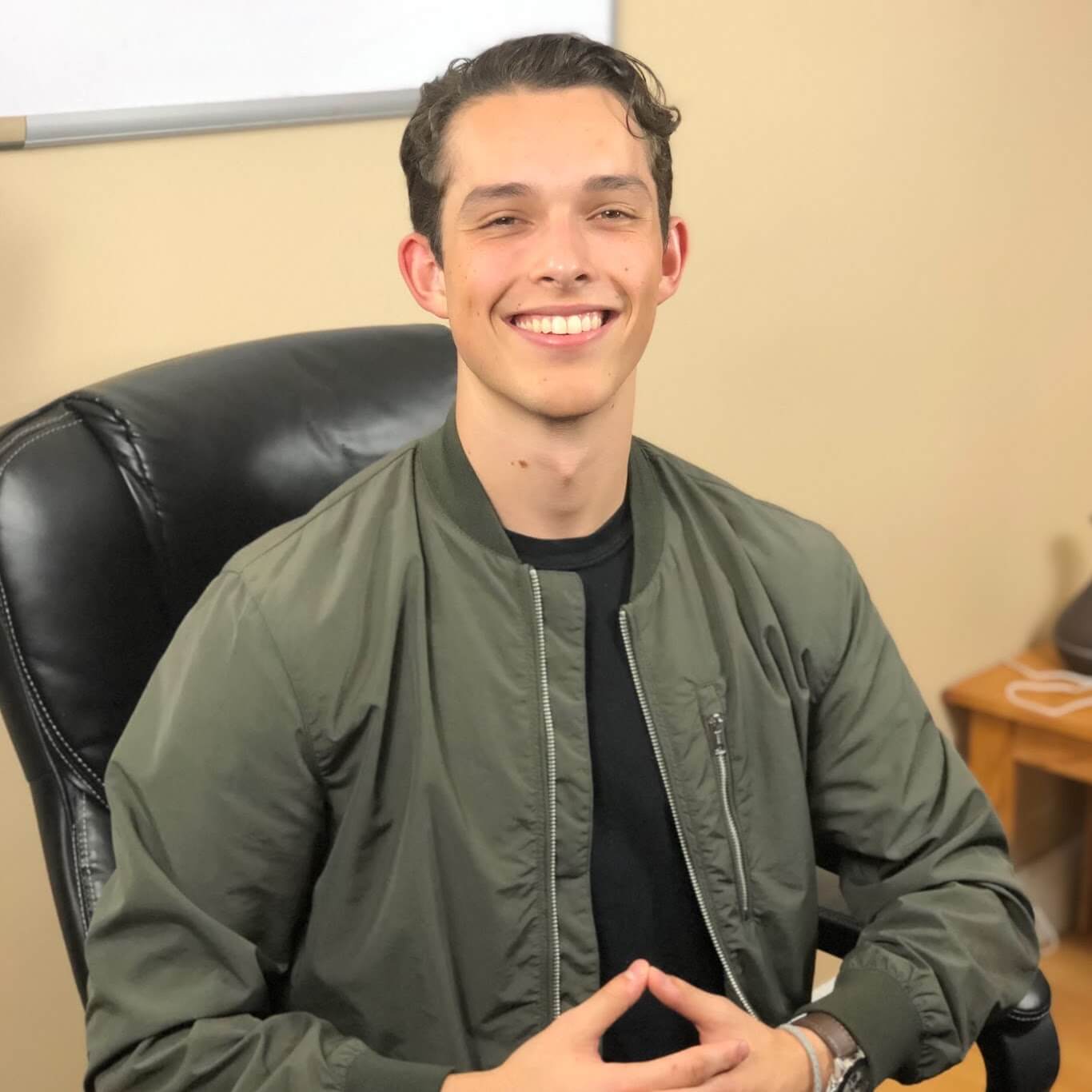 Growing A Consulting Firm To $31k/Month At 21 Years Old