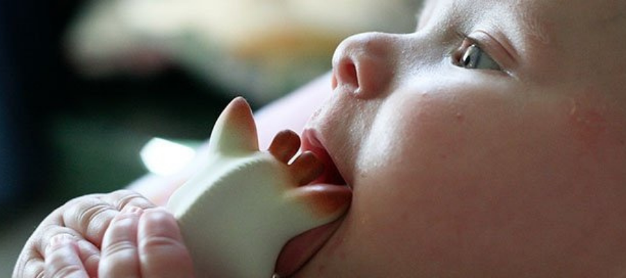 Signs of a Teething Baby | Kinsa Health