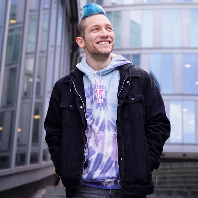 ALL IN - Artist Management | Rezo