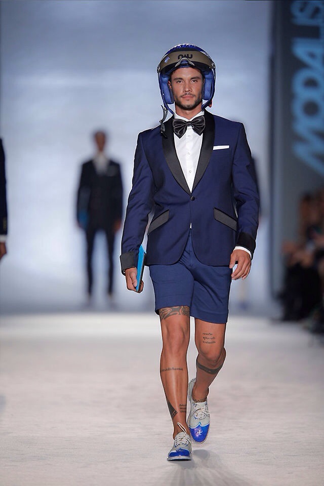 A Dialectic On The Dichotomy of Men's Dress
