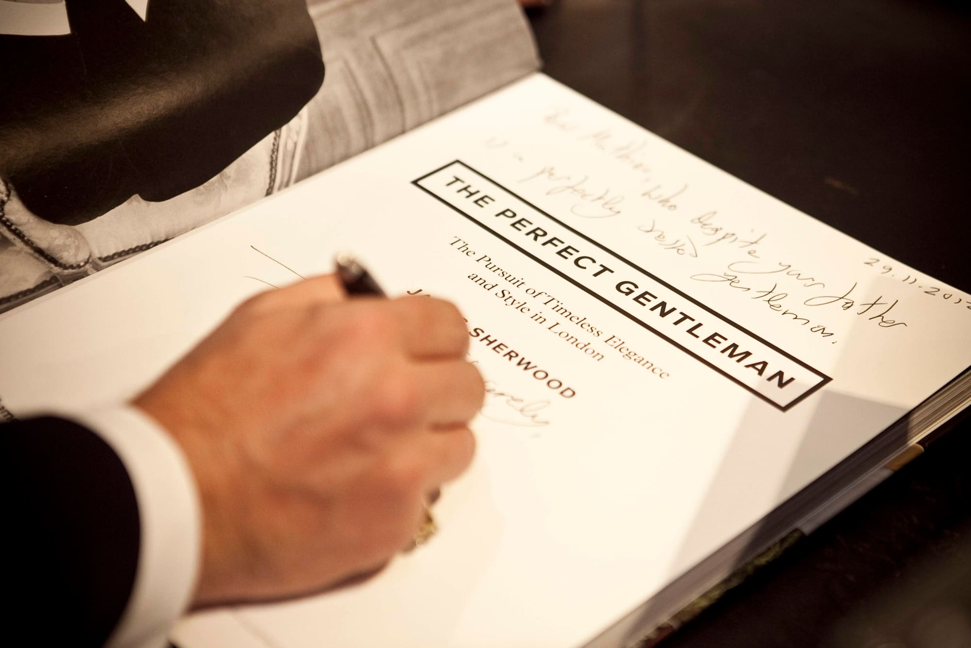 A Comprehensive Review of Writing Instruments (Pens) by Parisian Gentleman