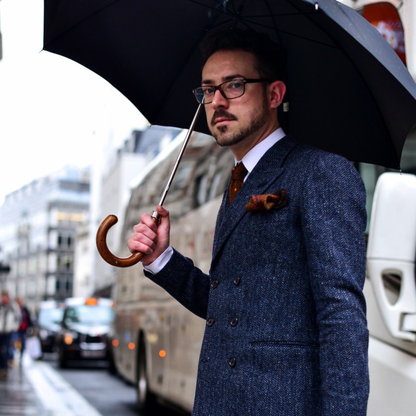 To be (or not to be) a Parisian Gentleman Reader