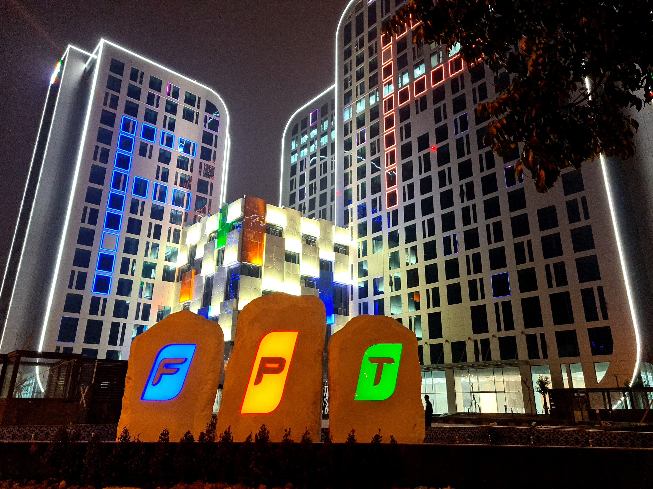 FPT Corporation rebranding | Energizing Life