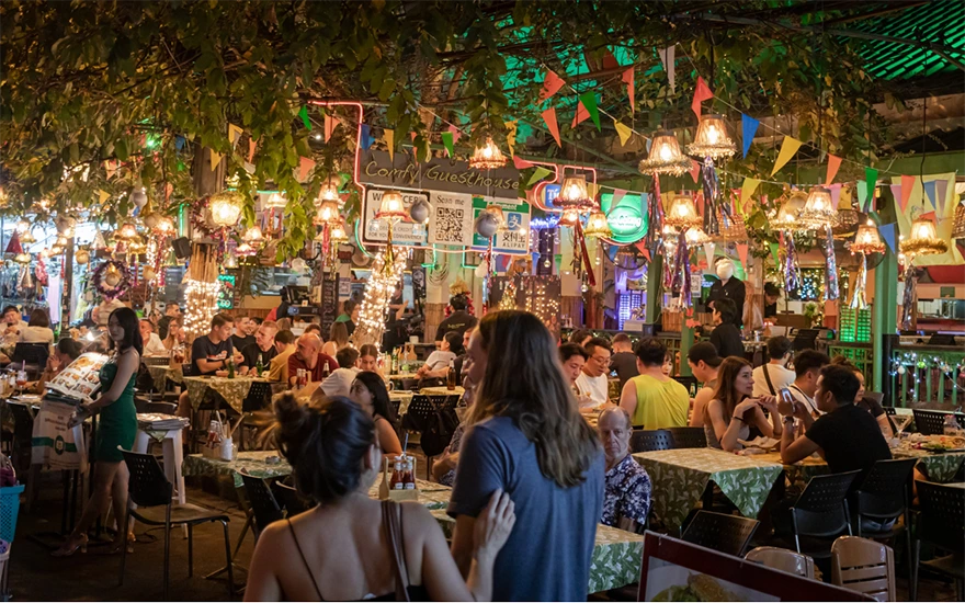 7 Strategies to Deliver a Consistent Customer Experience Across ...