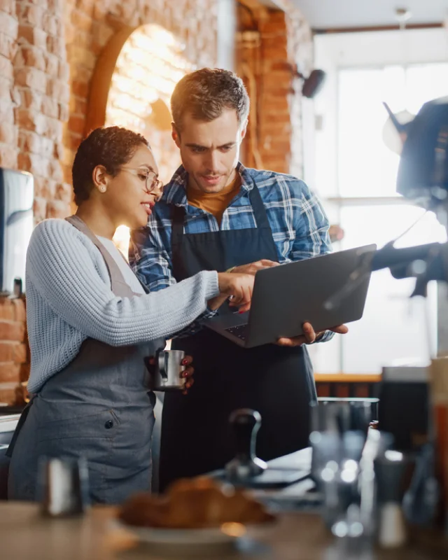 Coffee Shop payroll and workforce management software