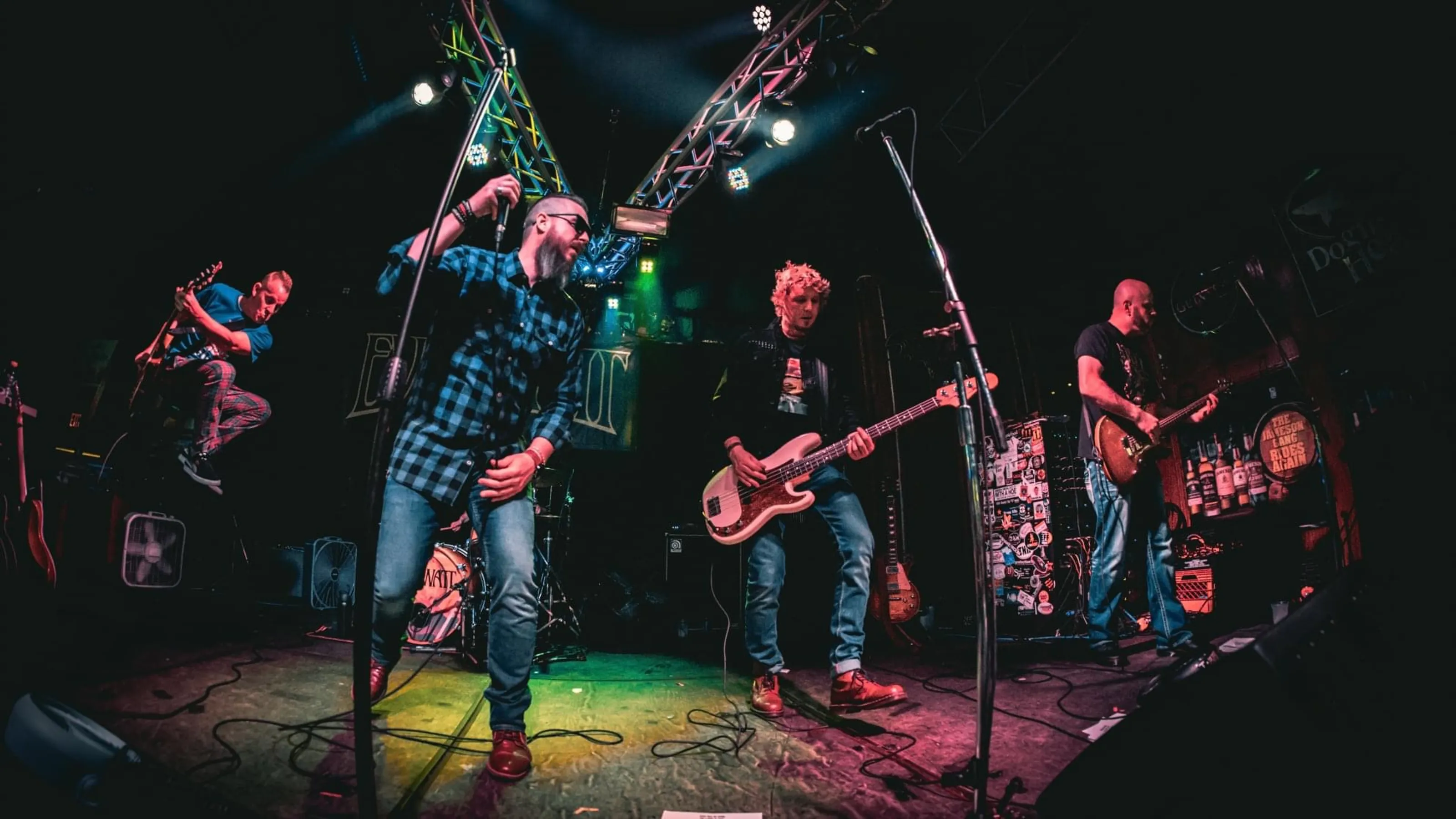 Tiki Lee's Dock Bar | Live Music: Featuring Everwatt