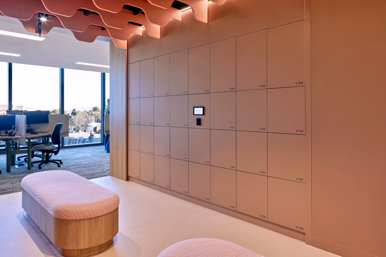 What you need to know before transitioning to a hot desking model