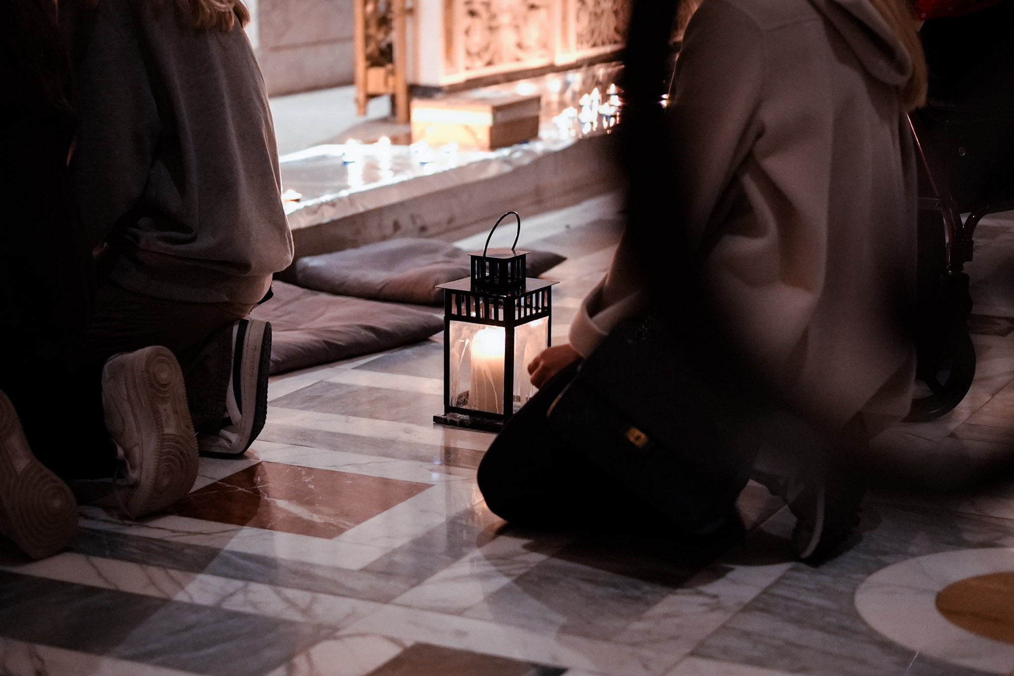 Nightfever - A light shines in the darkness