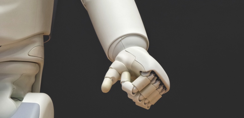 How to Train a Chatbot: 8 Effective Tips for Training AI