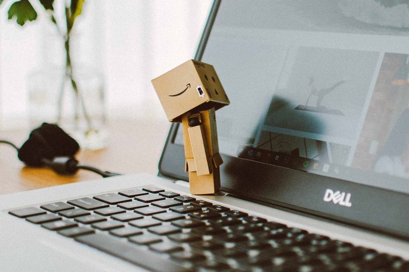 What We Can Learn from Amazon's Self-Service CS Model