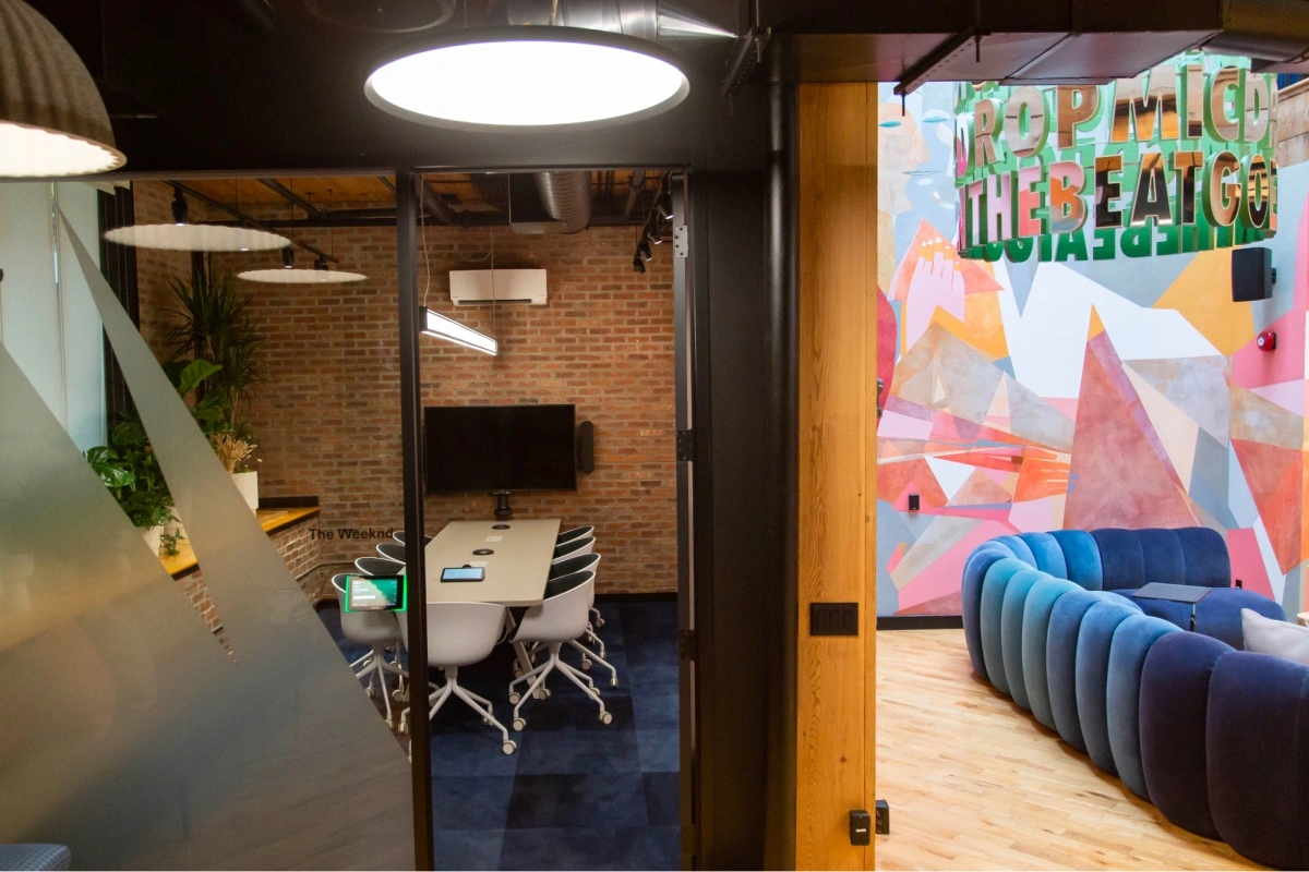 Top 5 Companies Setting Up Hybrid Meeting Rooms Right