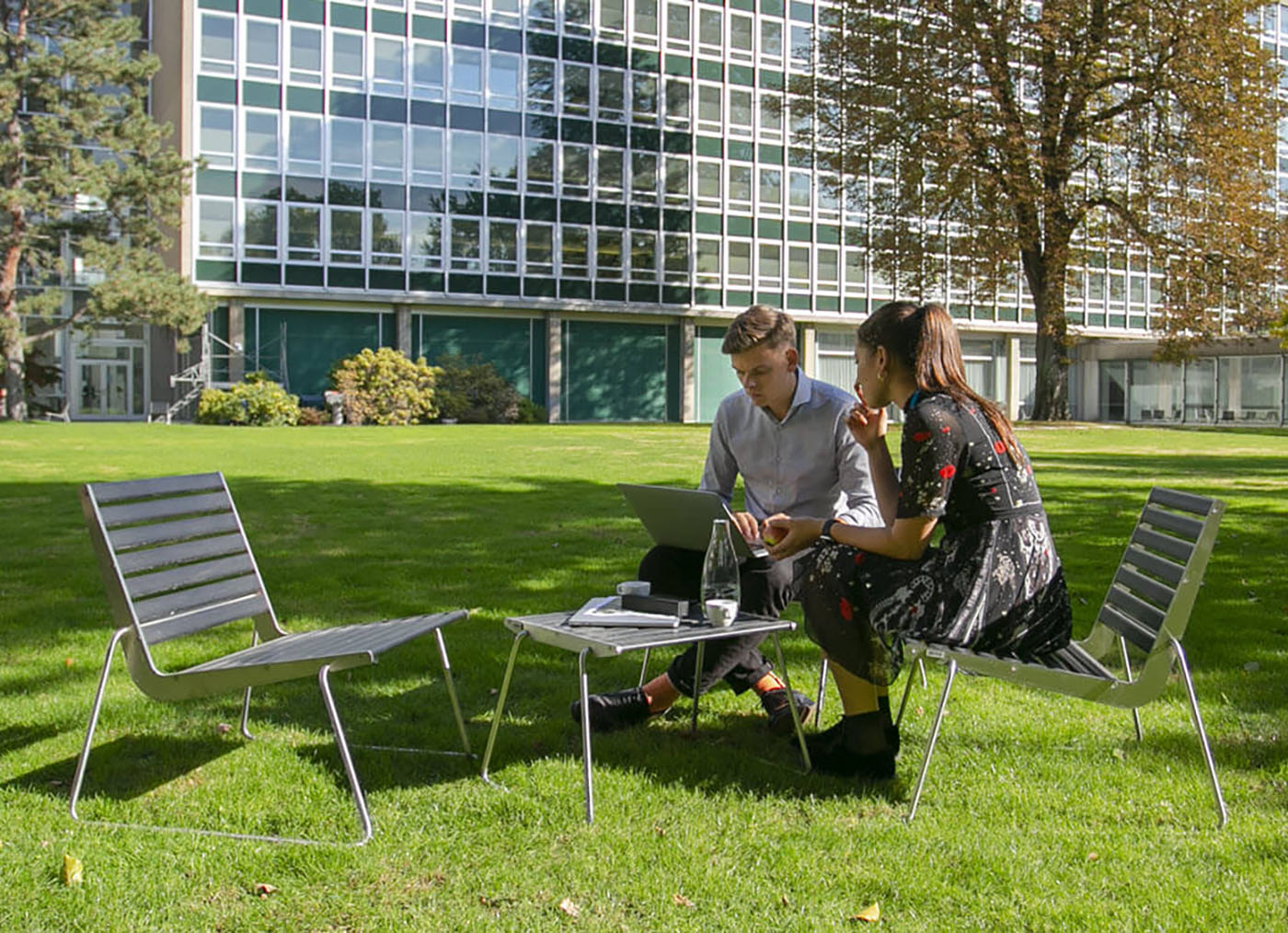 Best Companies | Roche Company Profile